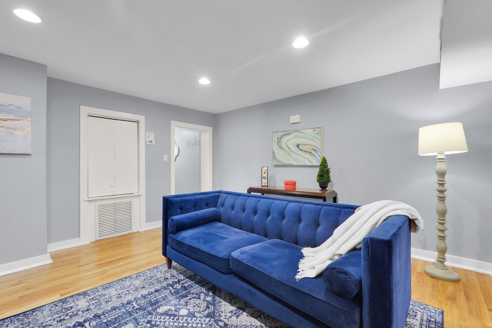 Garden Apt Across From Clary's By Lucky Savannah - Savannah