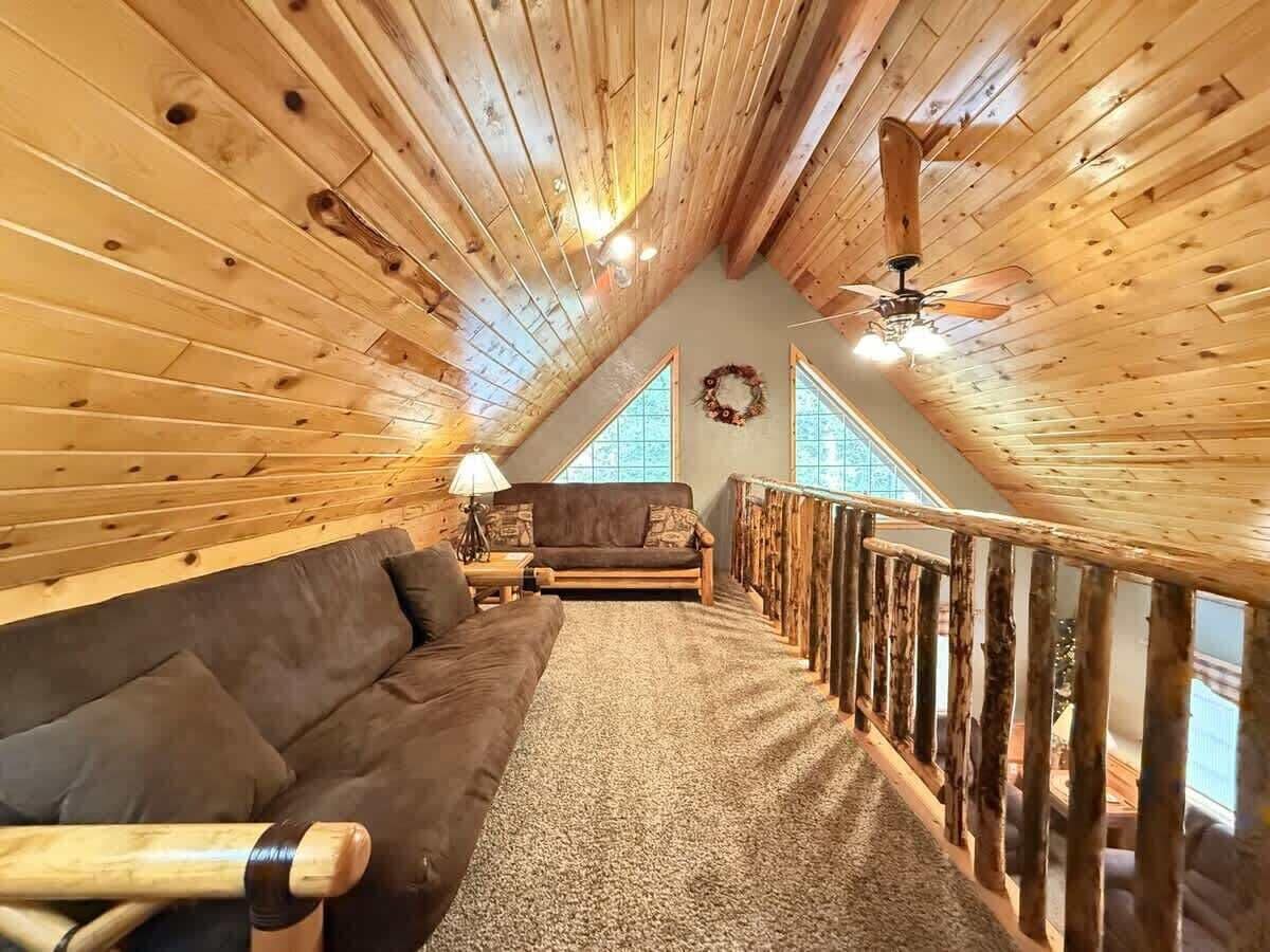 19 Mi To Ynp | Sleeps 8 | Atv Access - Island Park, ID