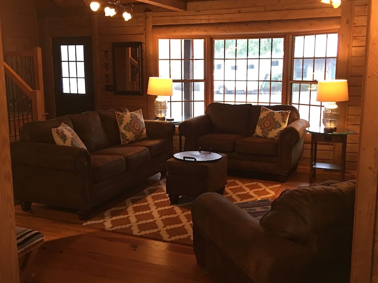 The Cottage At Still Pond Farm | Horse Farm Escape - 버지니아
