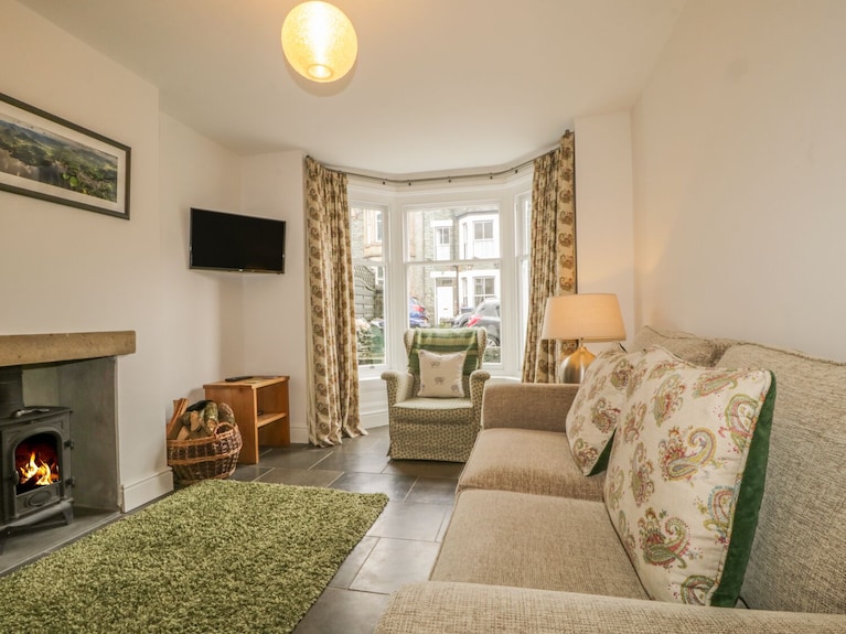 Roselea, Family Friendly, Luxury Holiday Cottage In Keswick - Keswick