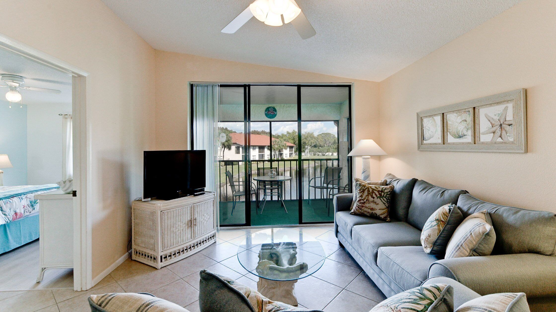 Cozy Seashore! Only 15 Min From Ami Beaches, Relaxing Pond Views, Free Wifi - Anna Maria Island, FL