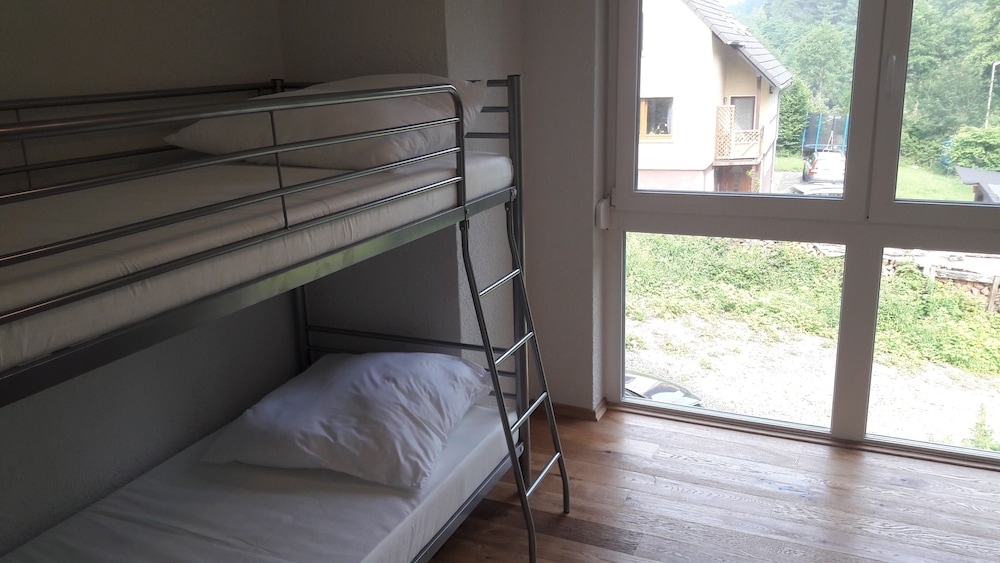 Ferienhaus Quellenhain Mit 5 Schlafzimmern, 2 Badezimmer, Kinderfreundlich - Reichshof