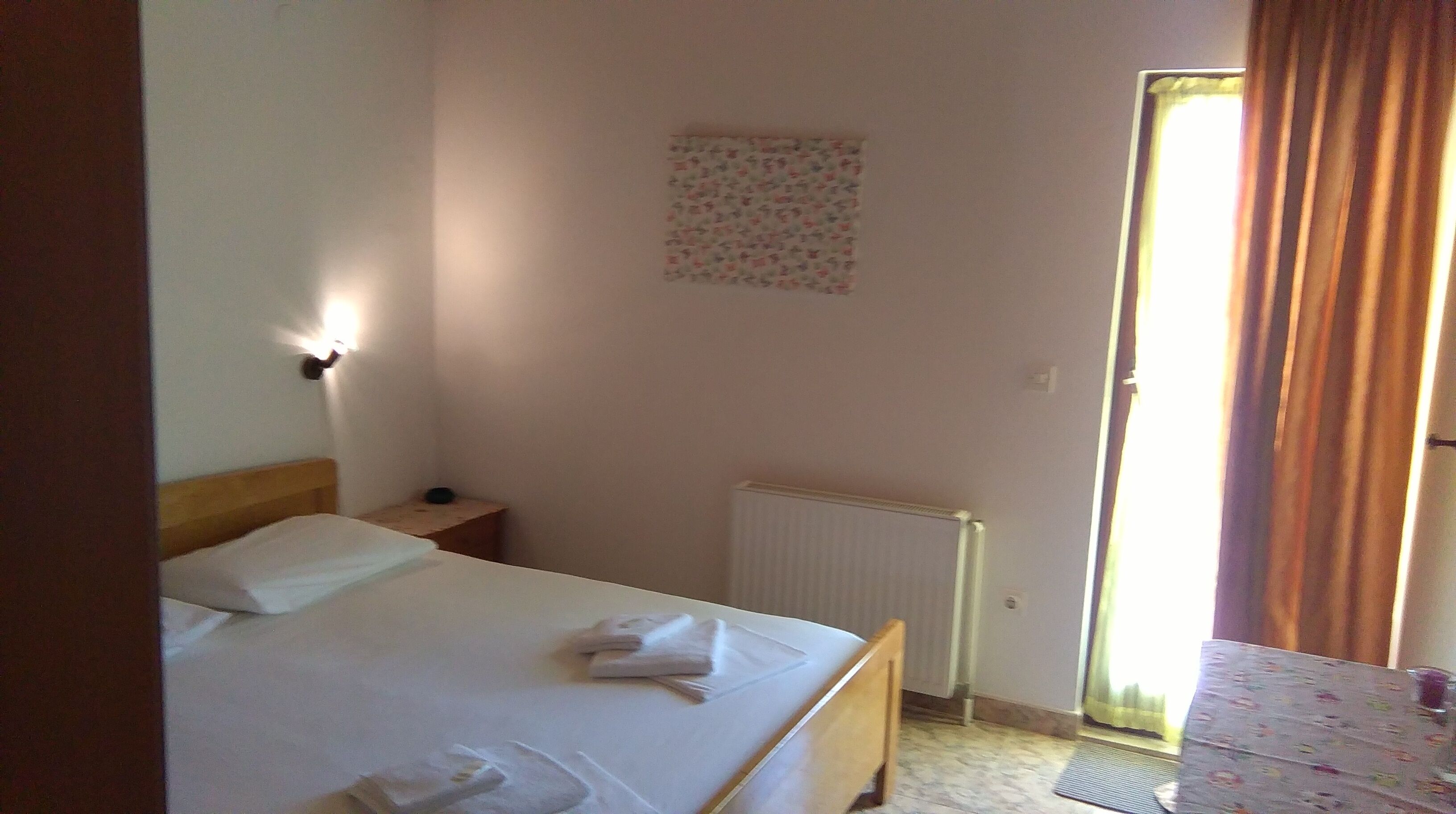 Apartamento Para Dos Personas Con Terraza Y Vista Al Mar Rukavac, Vis (A-13337-b) - Komiža