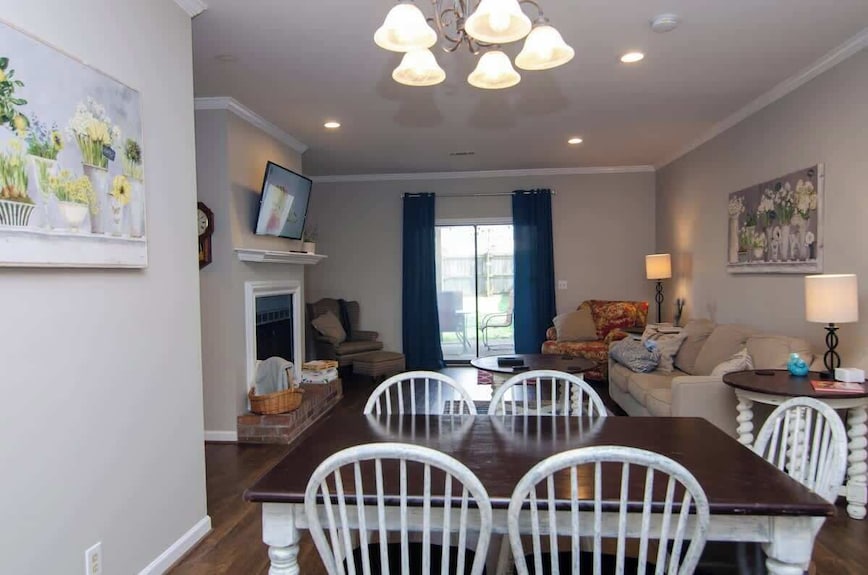 ¡La Diversión Y La Relajación Aguardan! Recién Renovado, A Pie Del Centro De Franklin. - Franklin, TN