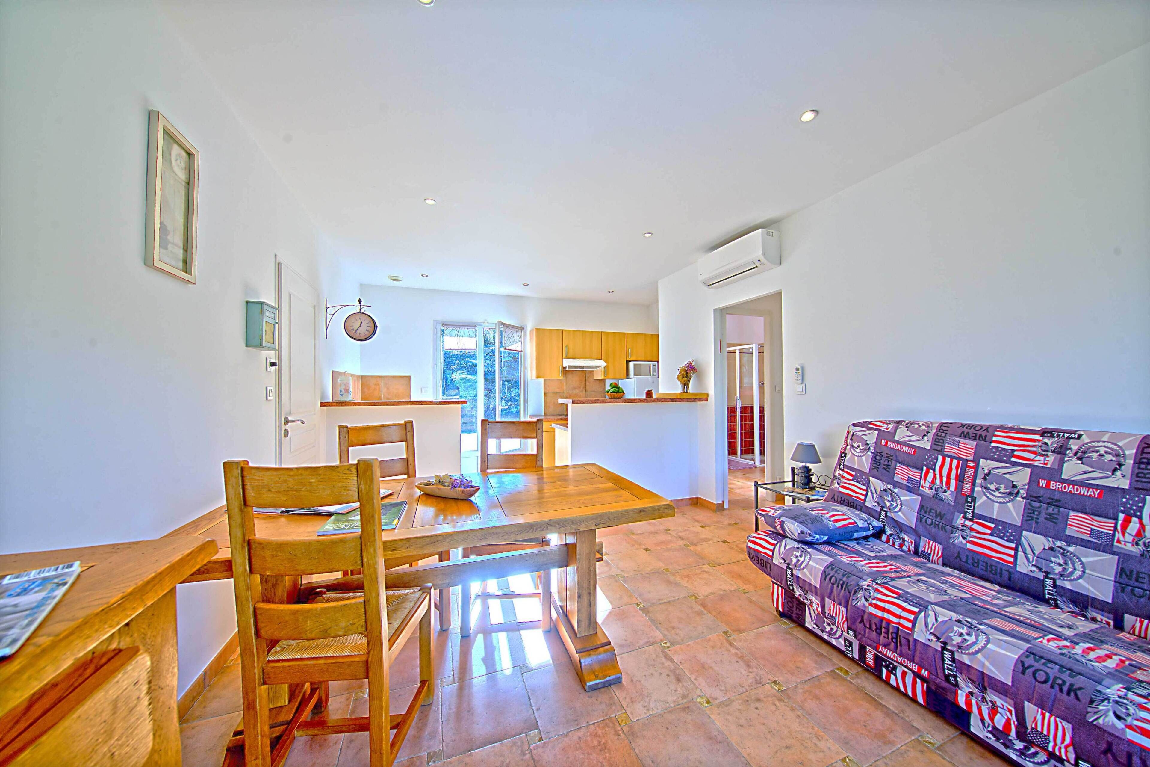 Sartene Orasi : Appartement Dans Villa Très Confortable, Climatisation, Wifi - Sartène