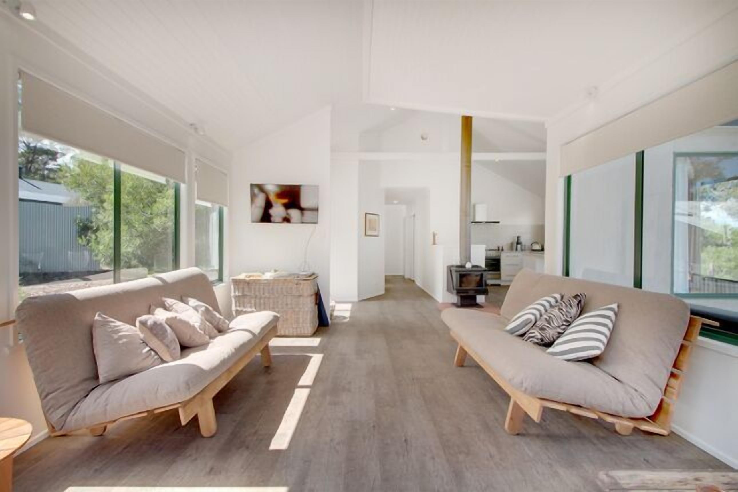 Little Rocks - Quiet Retreat - Primrose Sands