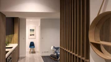 Apartamento, 3 quartos | Sala de estar | Smart TV