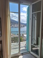 Quarto casal, sacada, vista para o mar | Vista do quarto