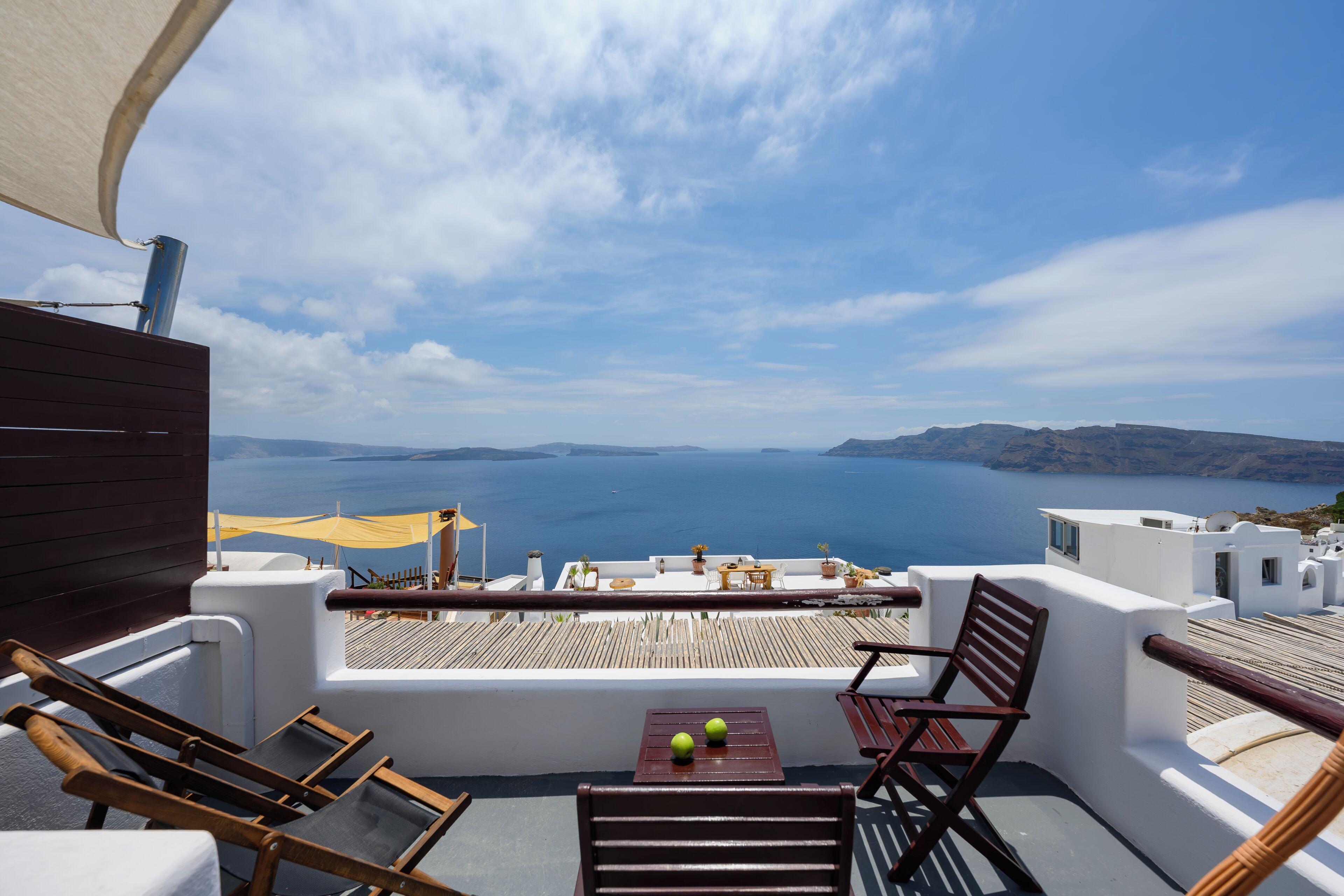 Suite Deluxe | 1 quarto, minibar, cofre com capacidade para portátil 
