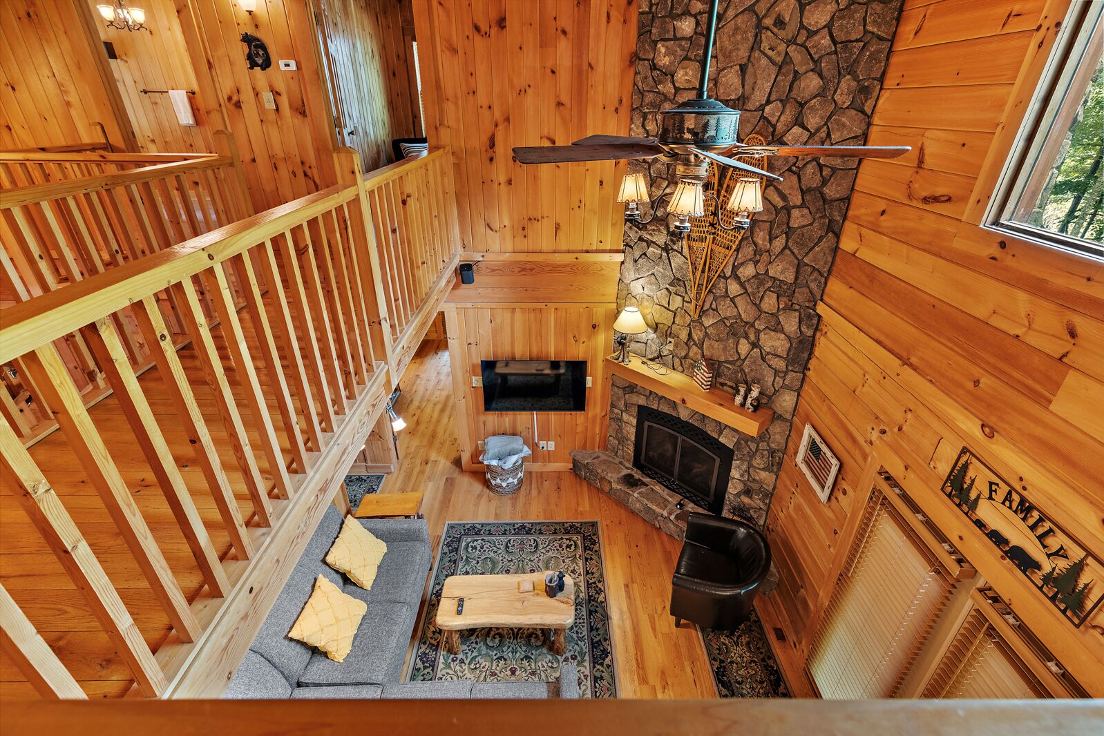 Large Cabin Near Downtown Blowing Rock - Boone, NC