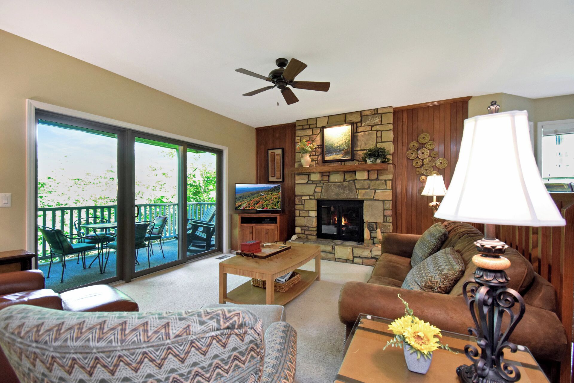 Summit 3 | Restaurant, Pool, Spa - Blowing Rock, NC