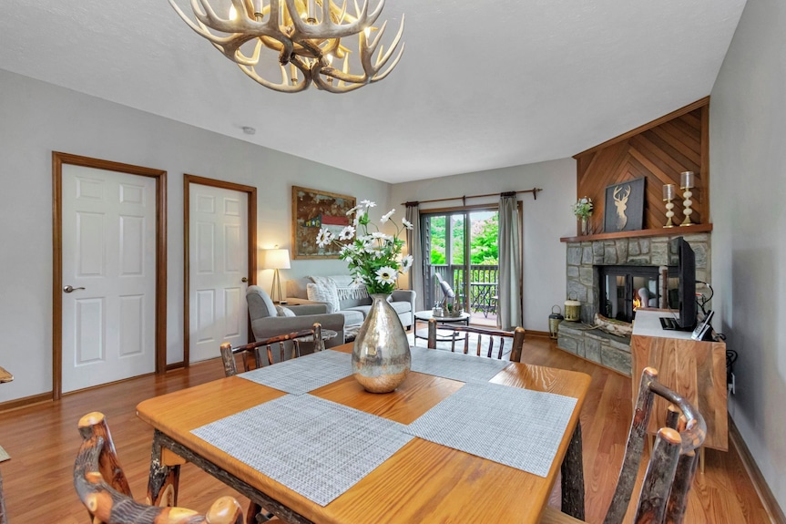 Finch 3 | Fireplace, Restaurant, Pool, Spa - Blowing Rock, NC