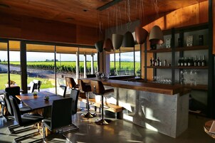 Café da manhã com buffet grátis todos os dias