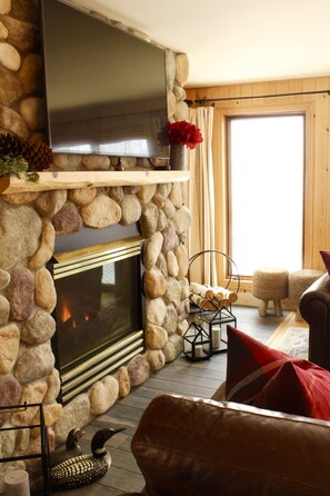 Upscale Lake Home on Beautiful 915 Acre Solberg Lake, Phillips WI ...