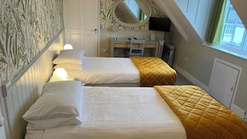 Quarto Duplo ou Twin (Room 7) | Roupa hipoalergénica, secretária, ferro/tábua de engomar, Wi-fi grátis