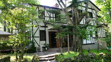 Casa premier, vários quartos, para não fumantes, vista para a montanha | Edredons de pluma, frigobar, escrivaninha