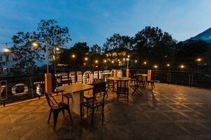 Villa Deluxe, 3 quartos, 2 casas de banho, vista para a montanha | Terraço/pátio interior