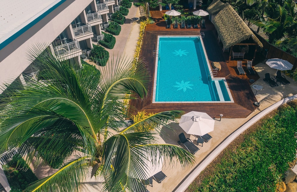 Moana Sands Lagoon Resort - Adults Only - Rarotonga