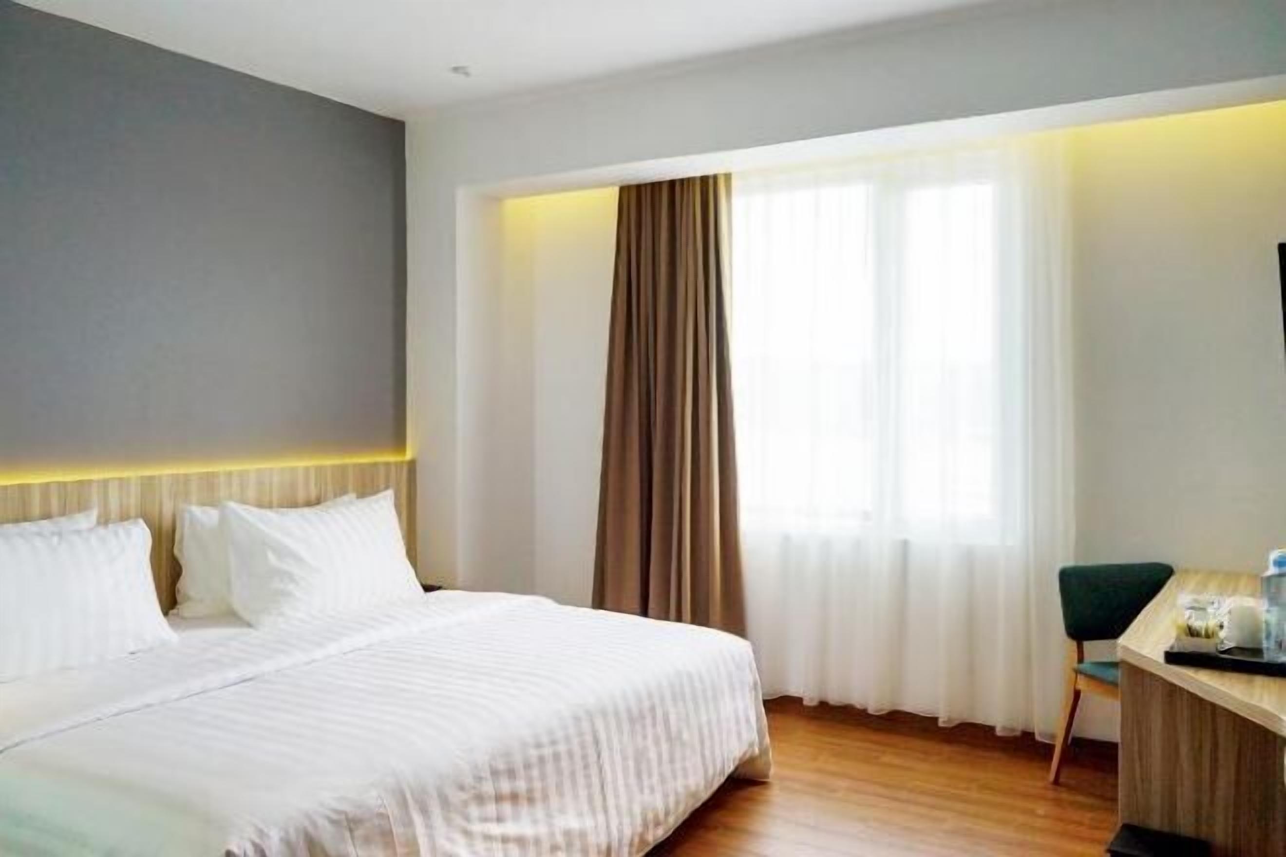 Cofre no quarto, secretária, Wi-fi grátis, roupa de cama fornecida 