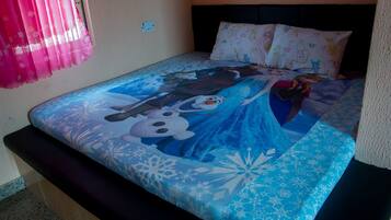 Quarto standard, 1 cama de casal | Escrivaninha, Wi-Fi