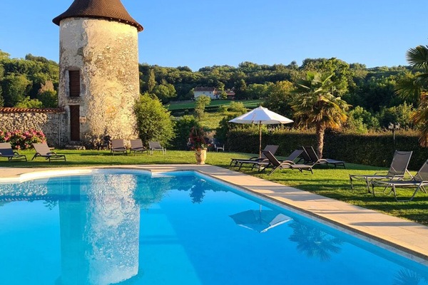 Fachada da propriedade