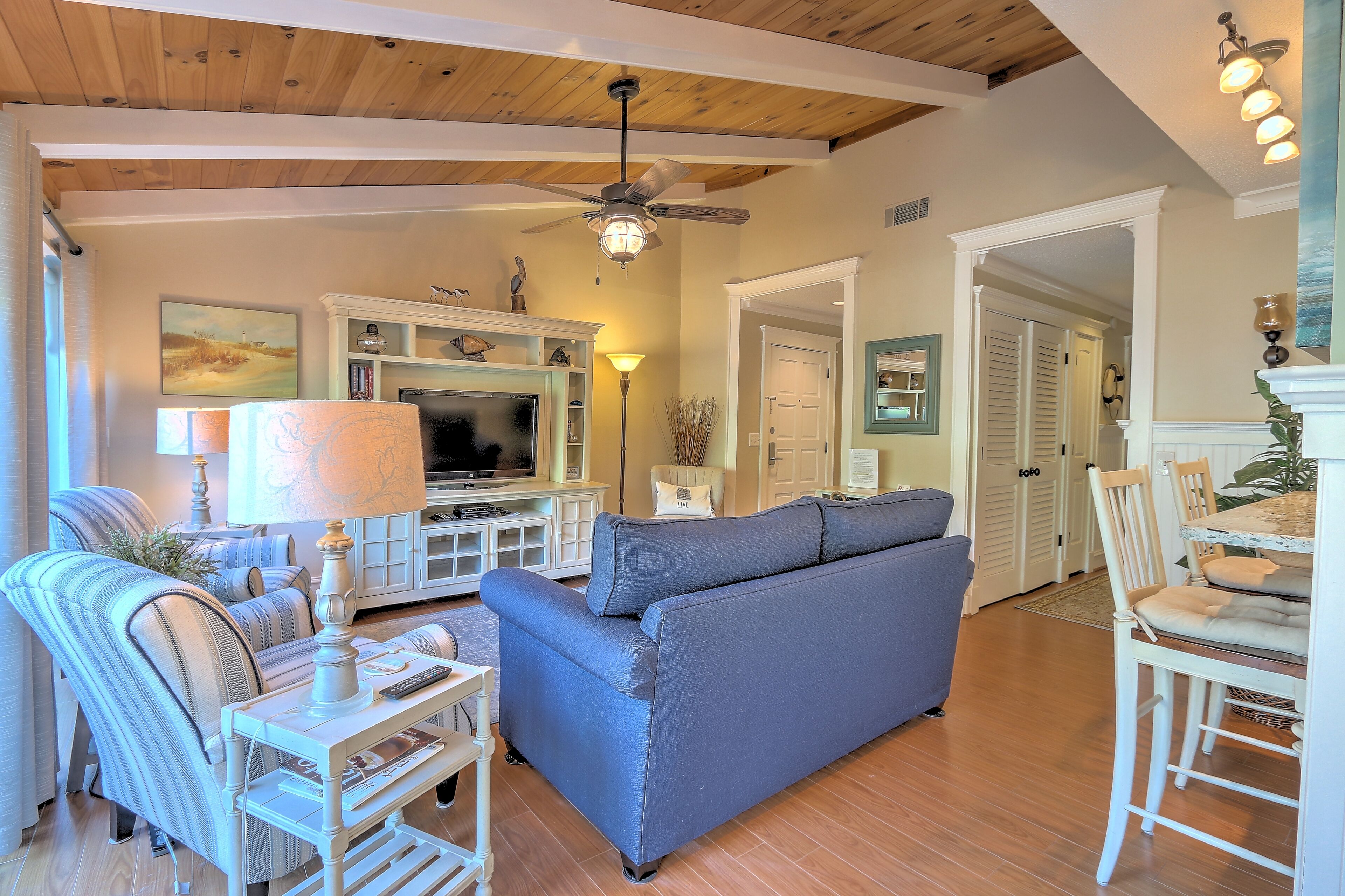 2407 Lighthouse Tennis - Pool & Tennis On Site! Bike To Beach! Dog Friendly! - Hilton Head Island, SC