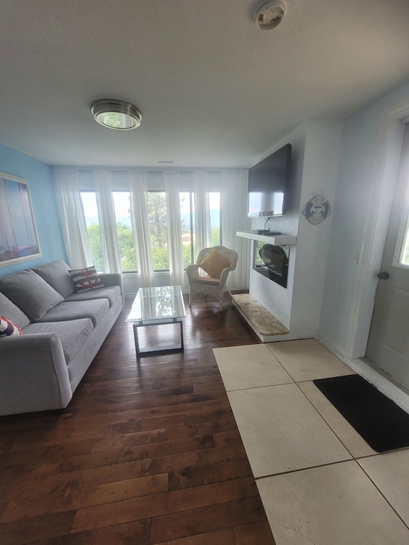 Fully Licenced : Private Heated Pool And Hot Tub Okanagan Valley View - British Columbia