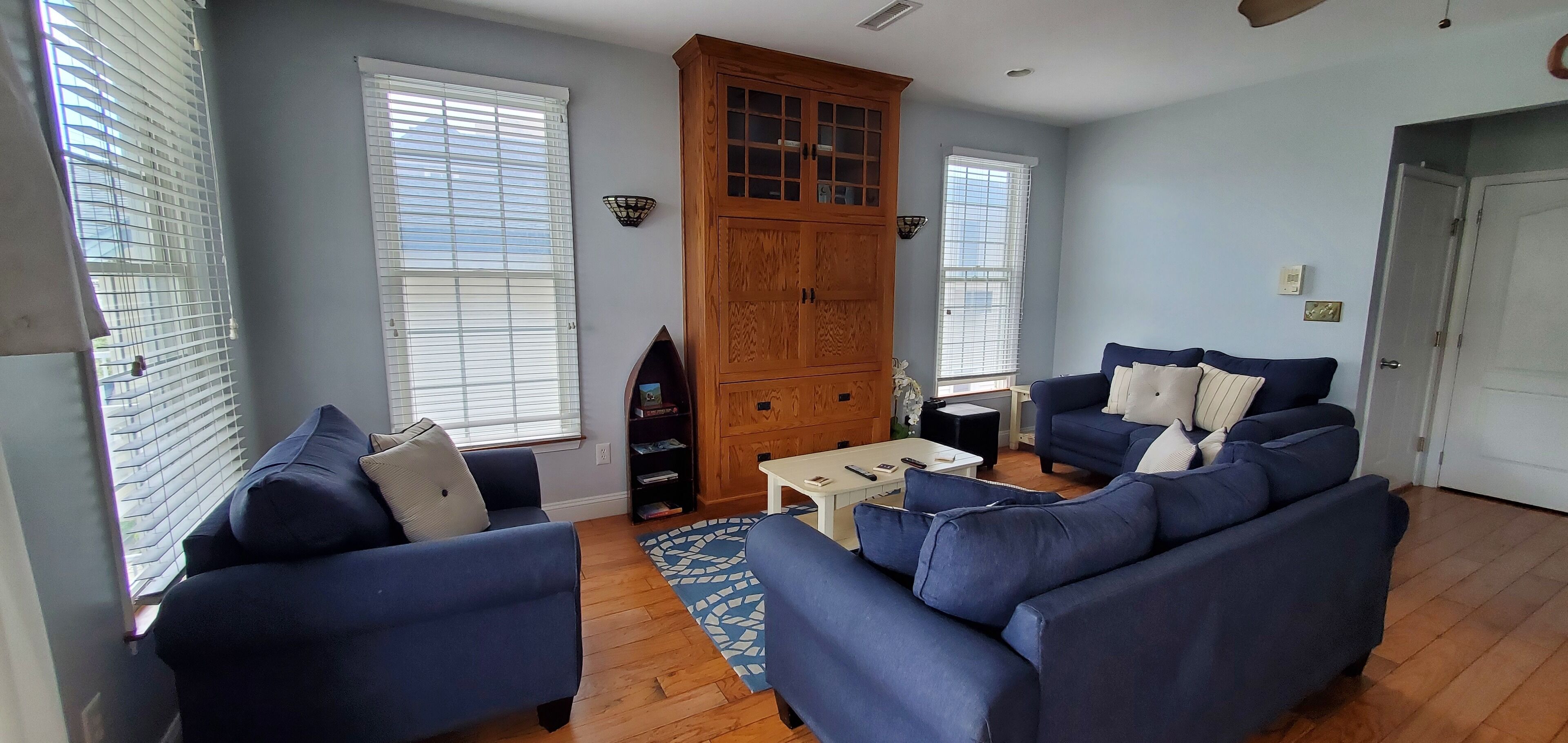 Gehobene Wohnung Im 2. Stock In Begehrten Oc Mit Blick Auf Den Strand - New Jersey