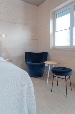 Cofre no quarto, secretária, berços/camas para crianças, Wi-fi grátis 