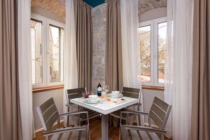 Suite-Estúdio Premium, kitchenette, Vista para a cidade | Vista do quarto