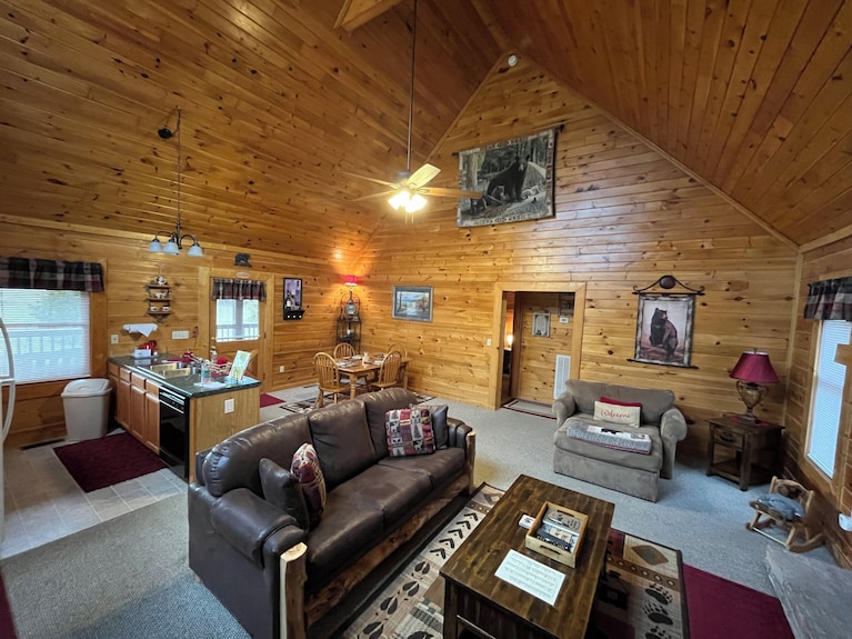 Días De Mayo En Valley Dream (6-10 De Mayo, 13-16,19-21)! - Tennessee