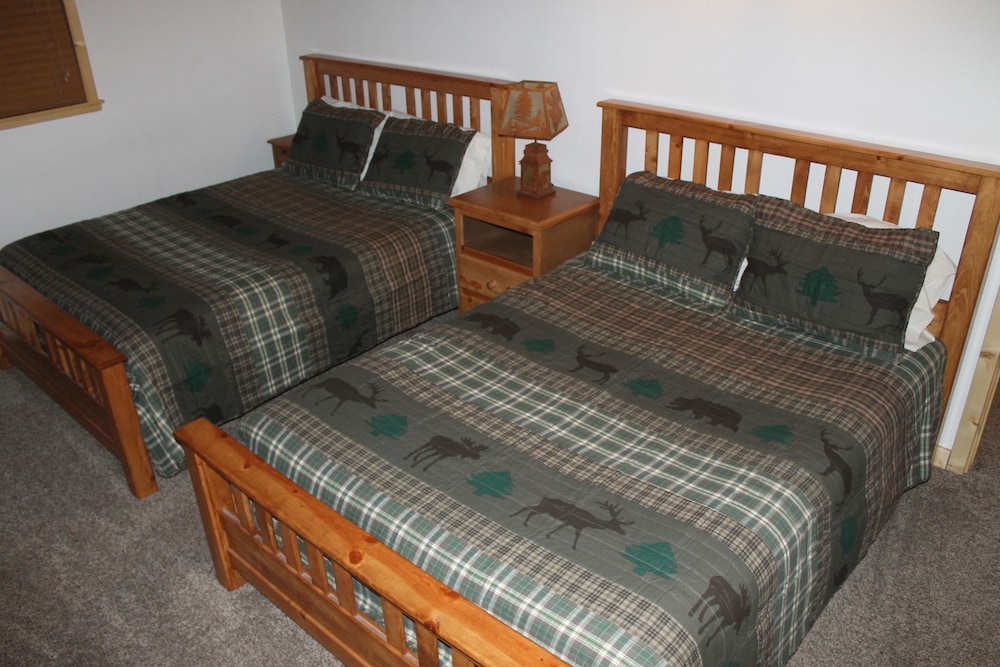 Walking Distance To Snow Summit Resort. - Big Bear Lake, CA