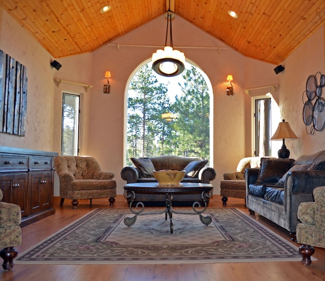 Majestic Lodge A Solo 22 Millas De La Base De Pike's Peak - Colorado