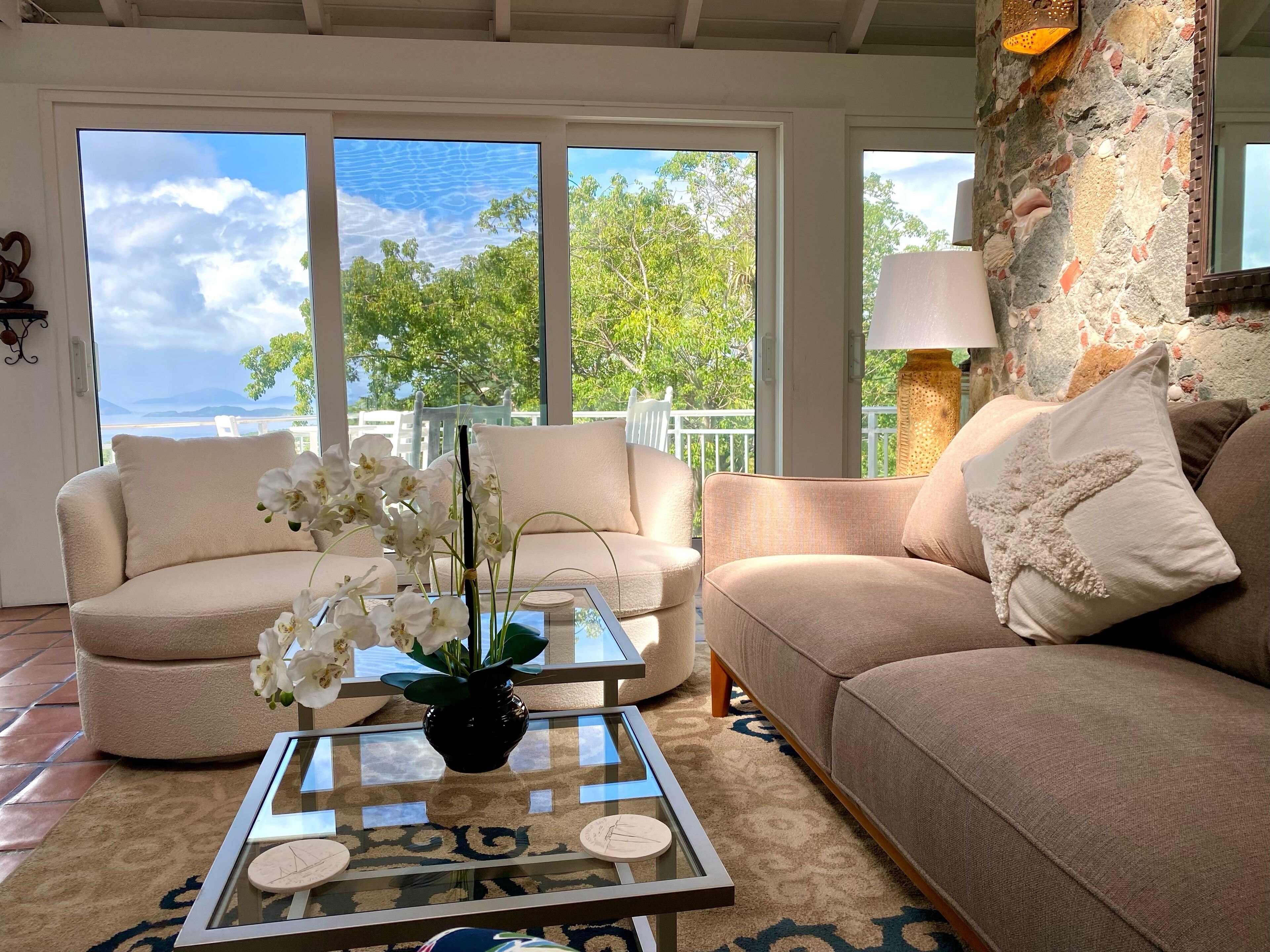 No Power Outageswe Have Solar! - Cruz Bay