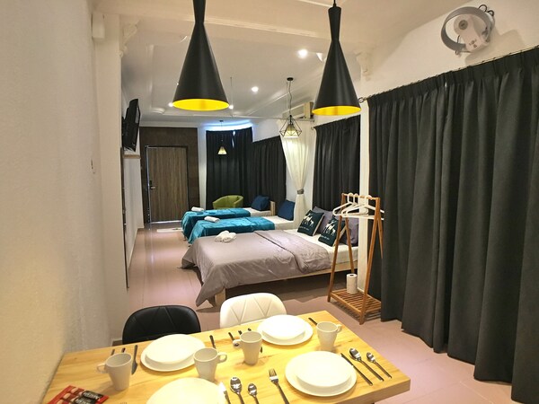Ibook6 Deluxe Family Suite For 4 By Ibook Homestay - George Town