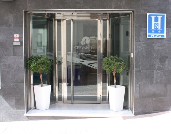 Hostal Cervantes Playa - Garrucha