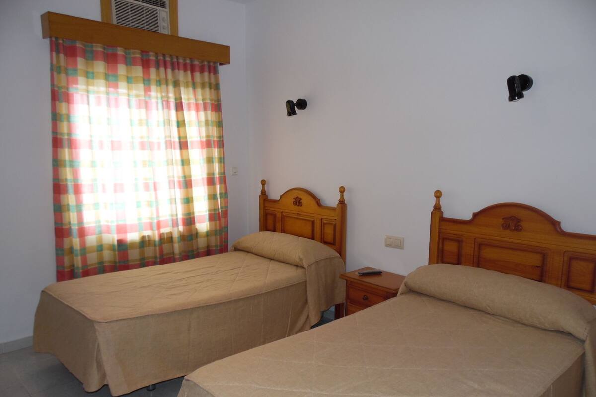 Wi-Fi de cortesia, roupa de cama