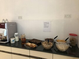 Buffet de pequeno-almoço