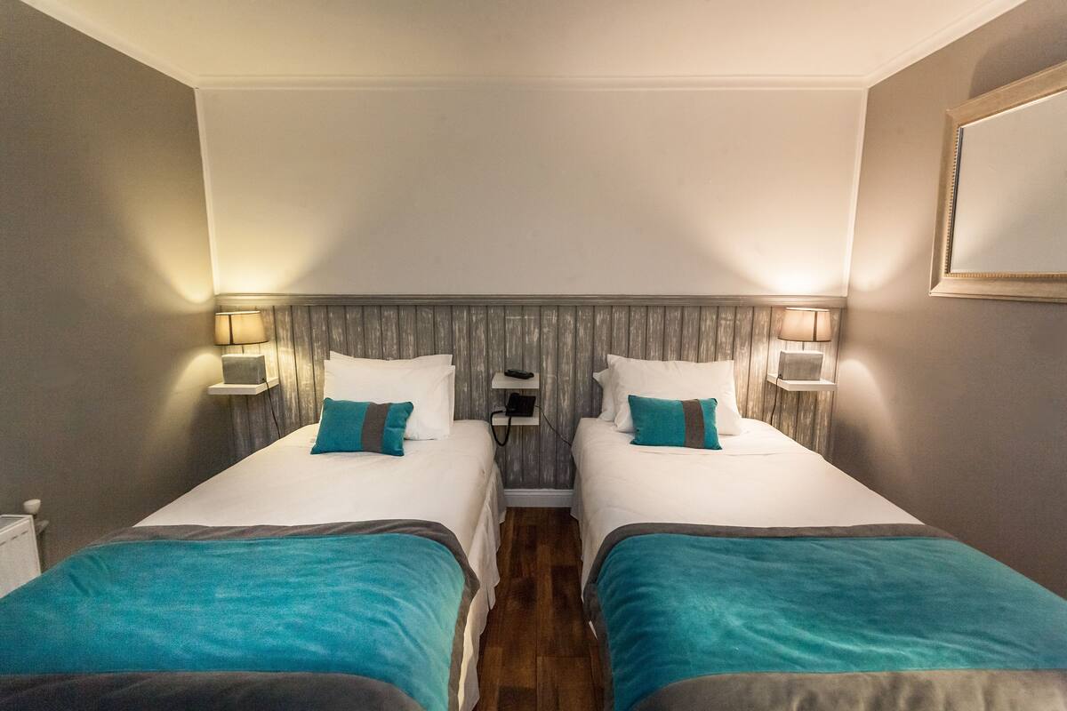 Cofre no quarto, Wi-fi grátis, roupa de cama fornecida
