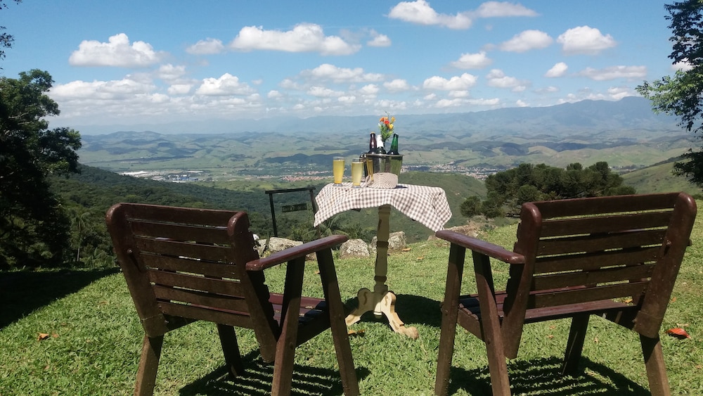 Vista Linda Hotel - Resende, Brazil