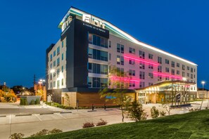 Aloft Dallas Arlington Entertainment District, Fort Worth: Hotel ...