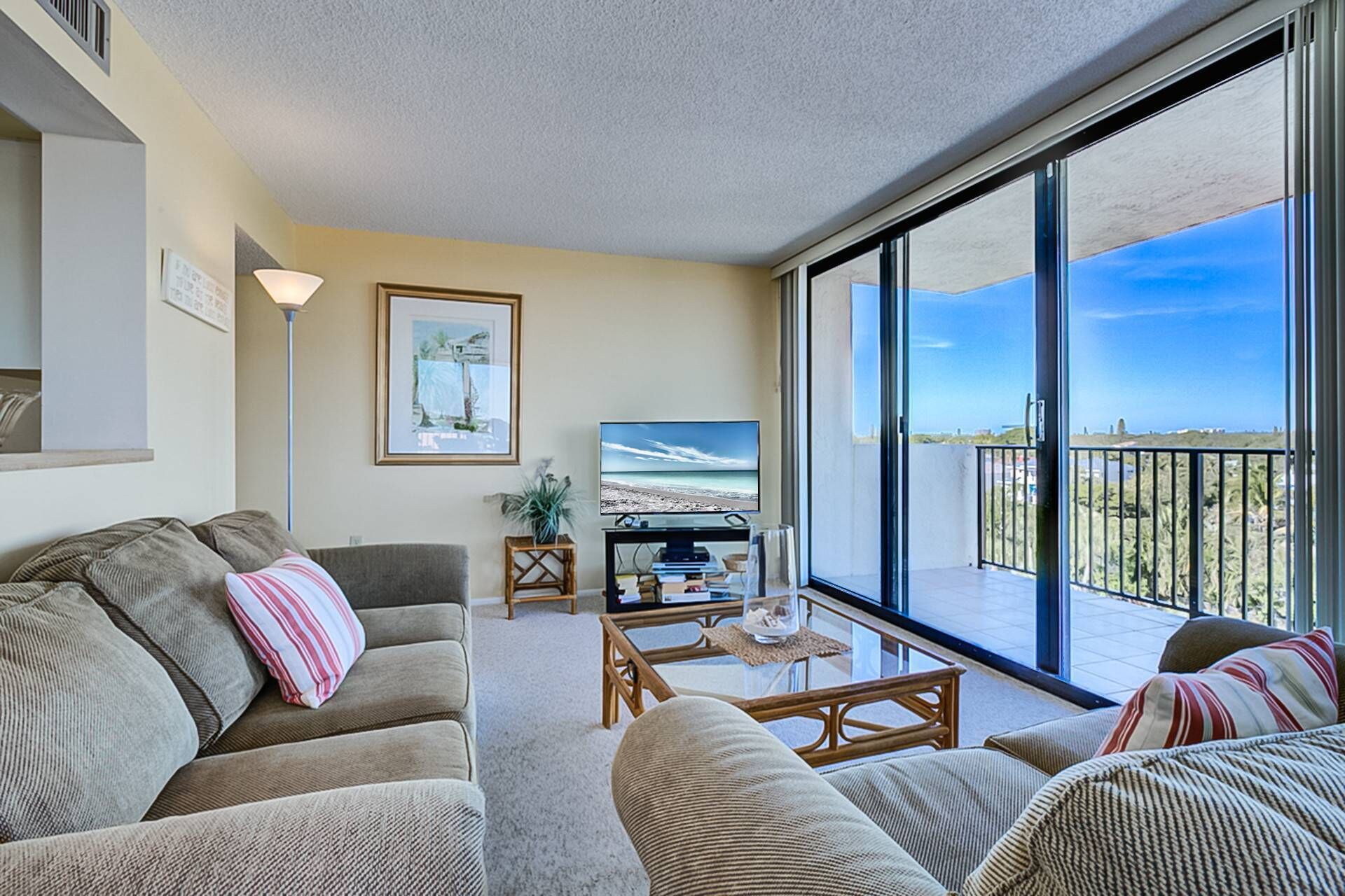 Spacious 5th-floor Condo With Floor-to-ceiling Views | Steps To Siesta Key Beach | Pool & Amenities! - Siesta Key, FL