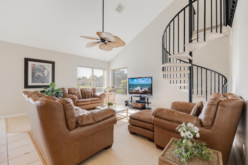 Amazing Home For The Family, Pet-friendly, Kayaks! Book Today! Villa Delightful-roelens Vacations - Fort Myers, FL