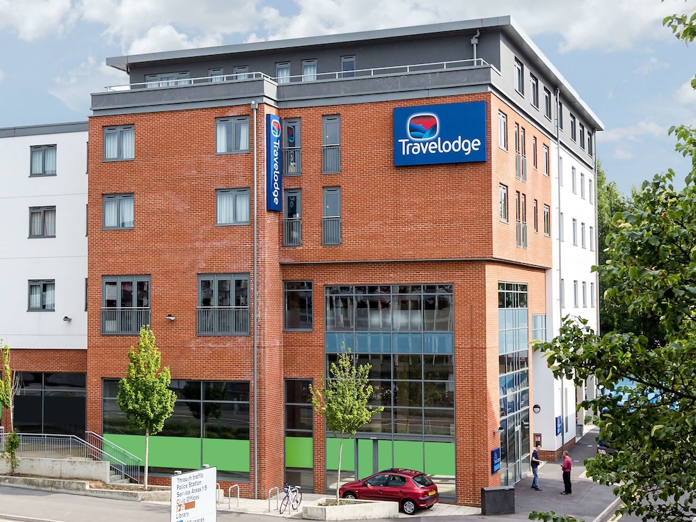 Travelodge Camberley Central - Berkshire