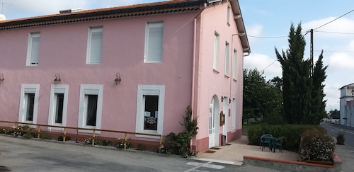 Hôtel Restaurant Castel D'olmes - Ariège