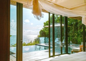 Vila superluxo, piscina particular, de frente para o oceano | 1 quarto, roupas de cama premium, edredons de pluma, cofres nos quartos