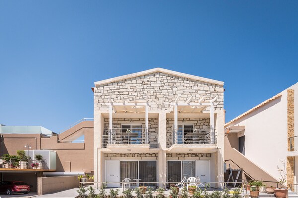 Athina Apartments - Crete