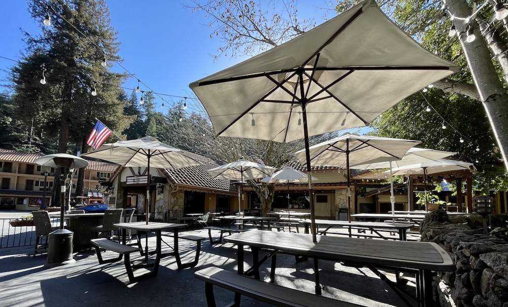 The Historic Brookdale Lodge, Santa Cruz Mountains - Boulder Creek, CA
