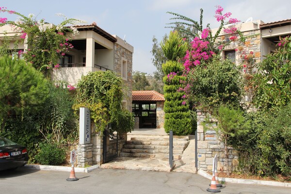Villanaz Apart Hotel - Bitez