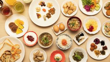 Pequeno-almoço tipo buffet diário (1600 JPY por pessoa)